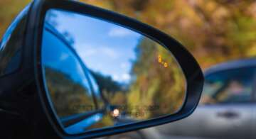A guide to checking your blind spots when you drive